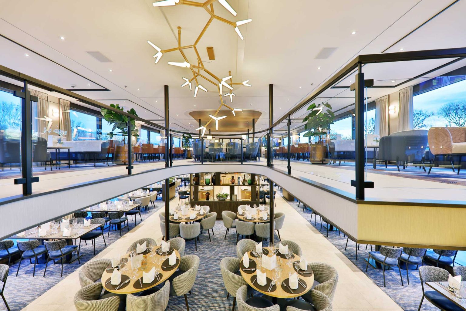 DÅPEN AV MS VIVA TWO – vistatravel.storynews.no